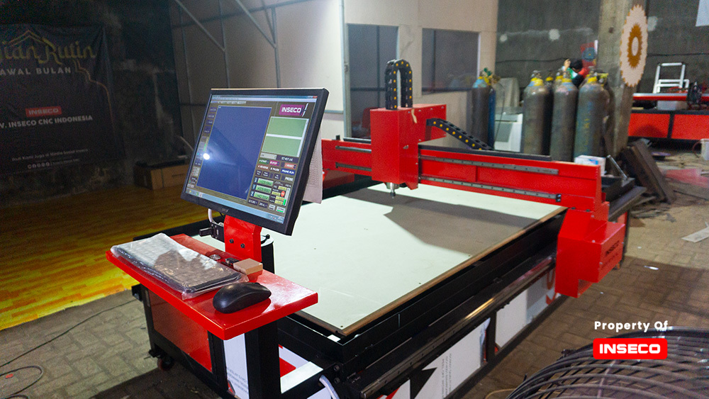 Cara Menggunakan Mesin CNC Router : Persiapan, Operasi Dasar & Pengawasan