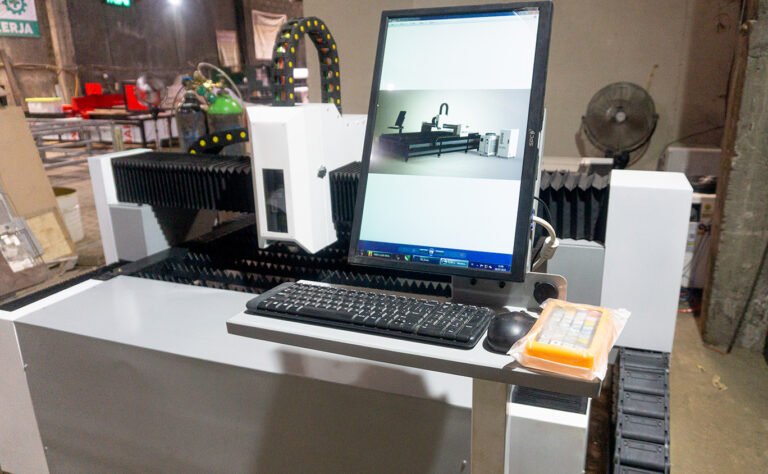 Jual Mesin CNC Laser Cutting Pemotongan Logam Cepat Presisi