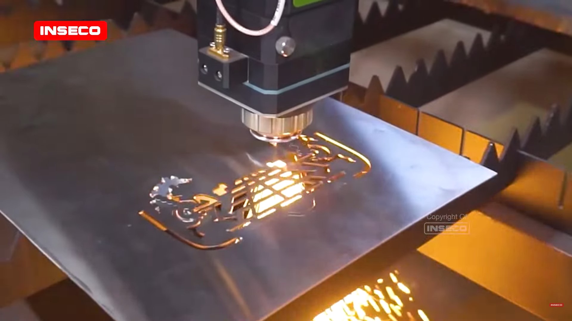 Jual Mesin Laser Cutting Plat Besi Otomatis INSECO - Potong Besi Cepat ...